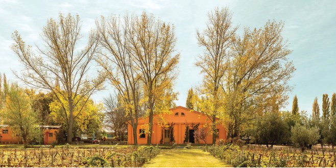 Wonderland Escapes - Stay in enchanting environments