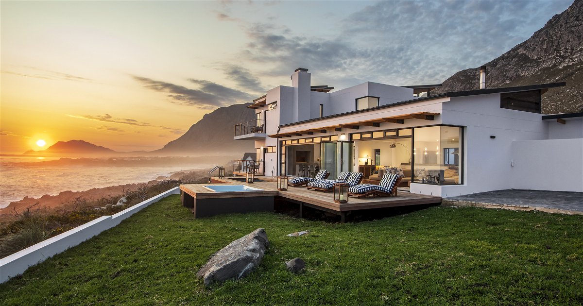 Guest House Accommodation in Betty's Bay - On the Rocks