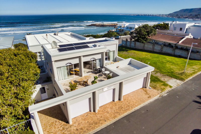 Beachfront Lodge in Hermanus | Hermanus Beachfront Lodge