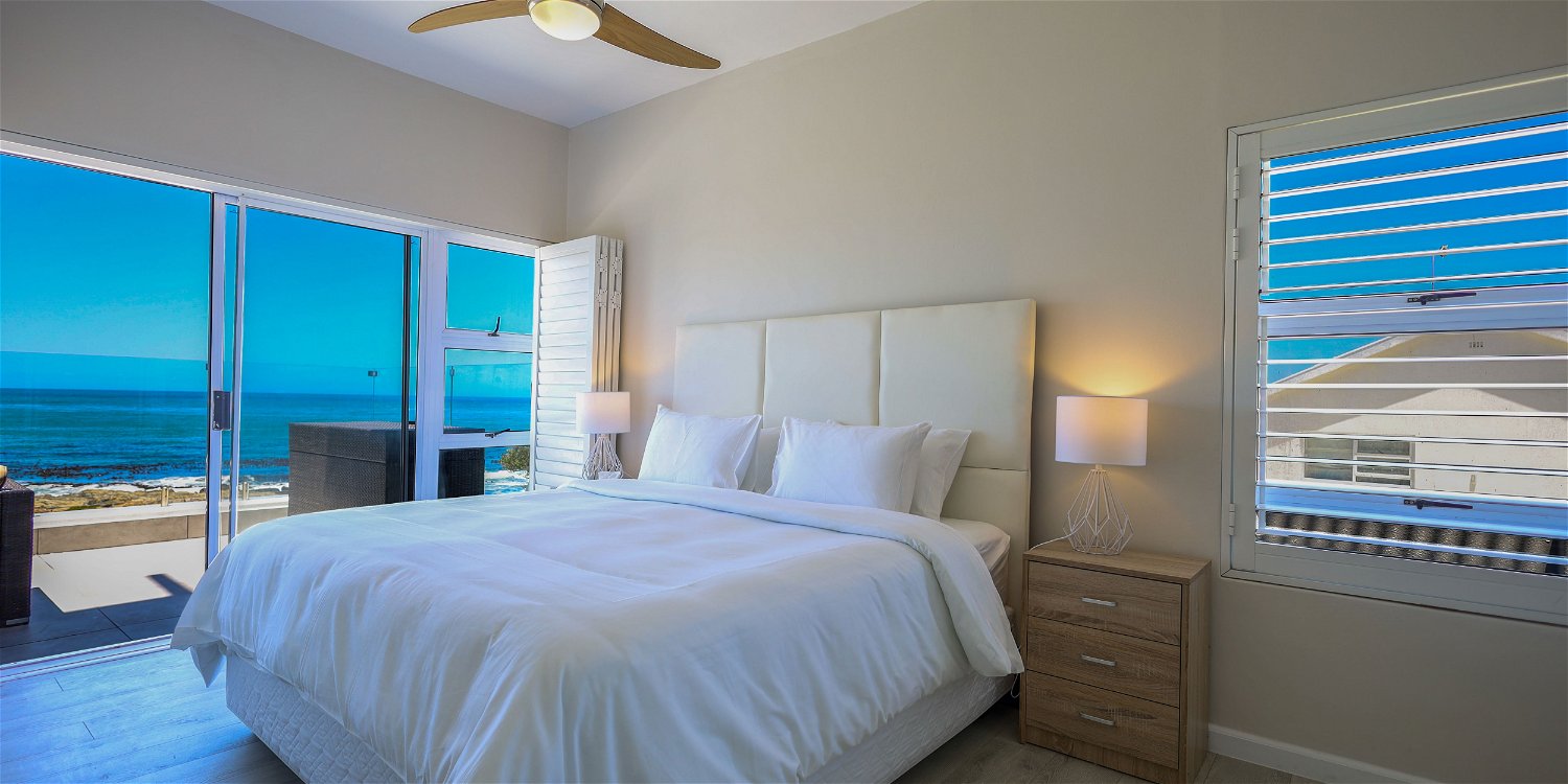 Absolute Ocean Luxury Villa - Beach House in Sandbaai, Hermanus