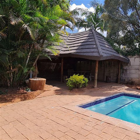 Self-Catering House Accommodation Akasia Pretoria - B&O's Place