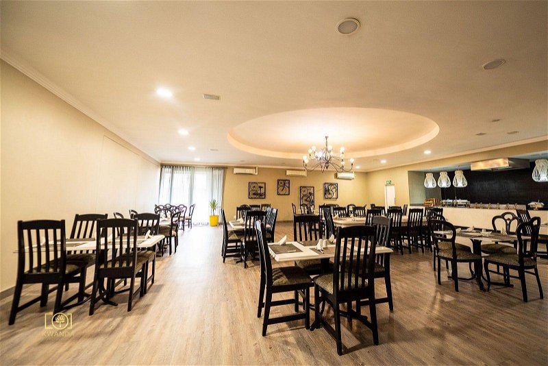 Restaurant and Dining - Q's Evander Hotel and Apartments
