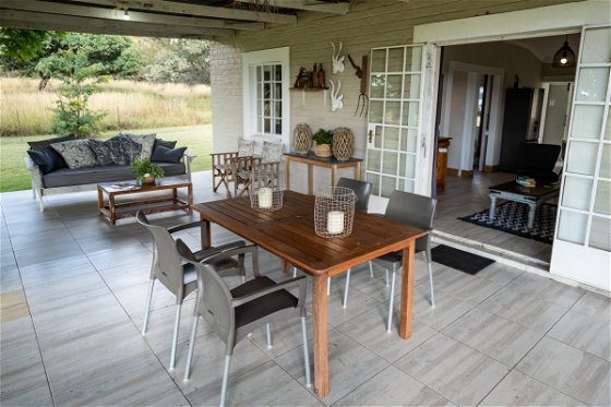 MARULA COTTAGE - Holiday Dog