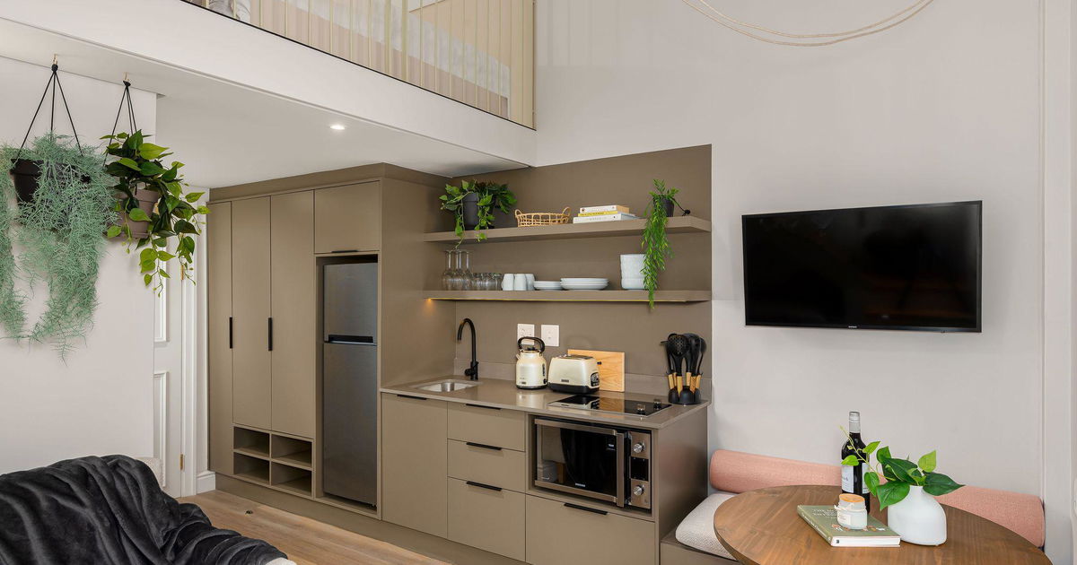 Deluxe Queen Studio - The Reserve