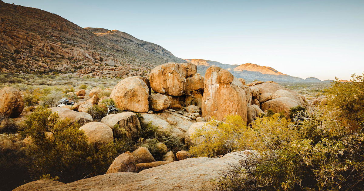 Campsite Accommodation - Erongo Rocks - Farmhouse & Camping