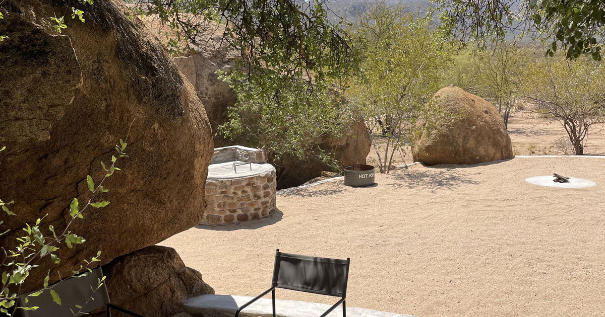 Camp KykNet - Erongo Rocks - Farmhouse & Camping