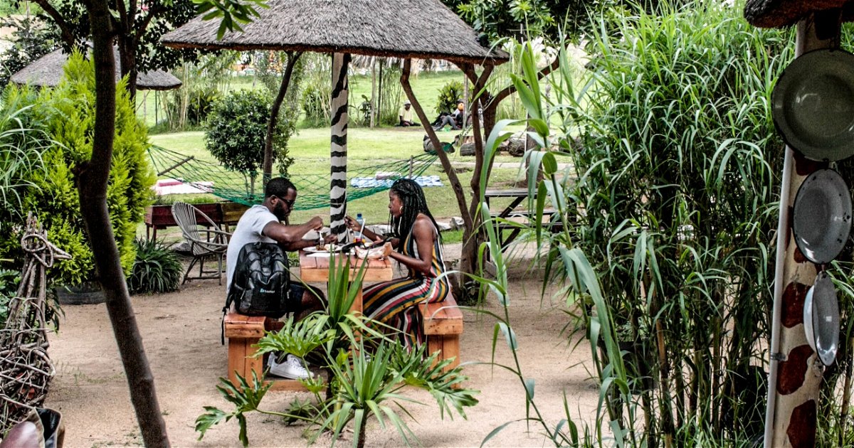 Couples Getaway - Lebo's Soweto Backpackers