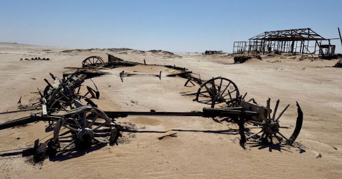 THE DIAMOND DESERT Guided Self-Drive 4x4 Tour from Kanaan to Meob and ...