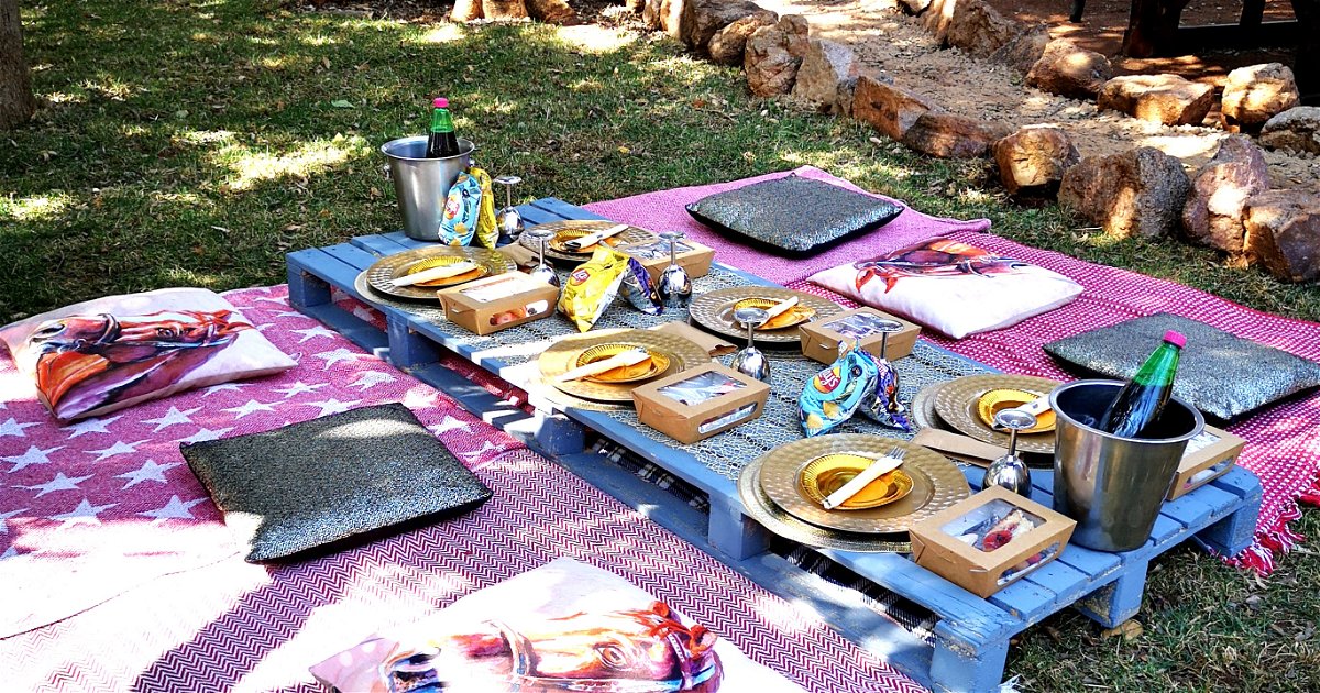 Luxury Group Picnics: - Harties Horse Trail Safaris