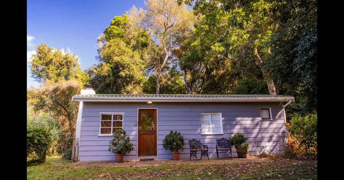 Accommodation near Nature's Valley | Bush Pig Cottage