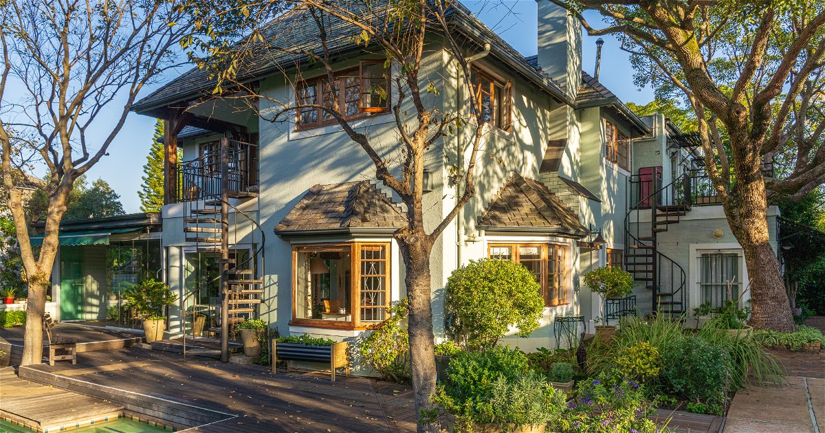 Hedge House - Hedge House