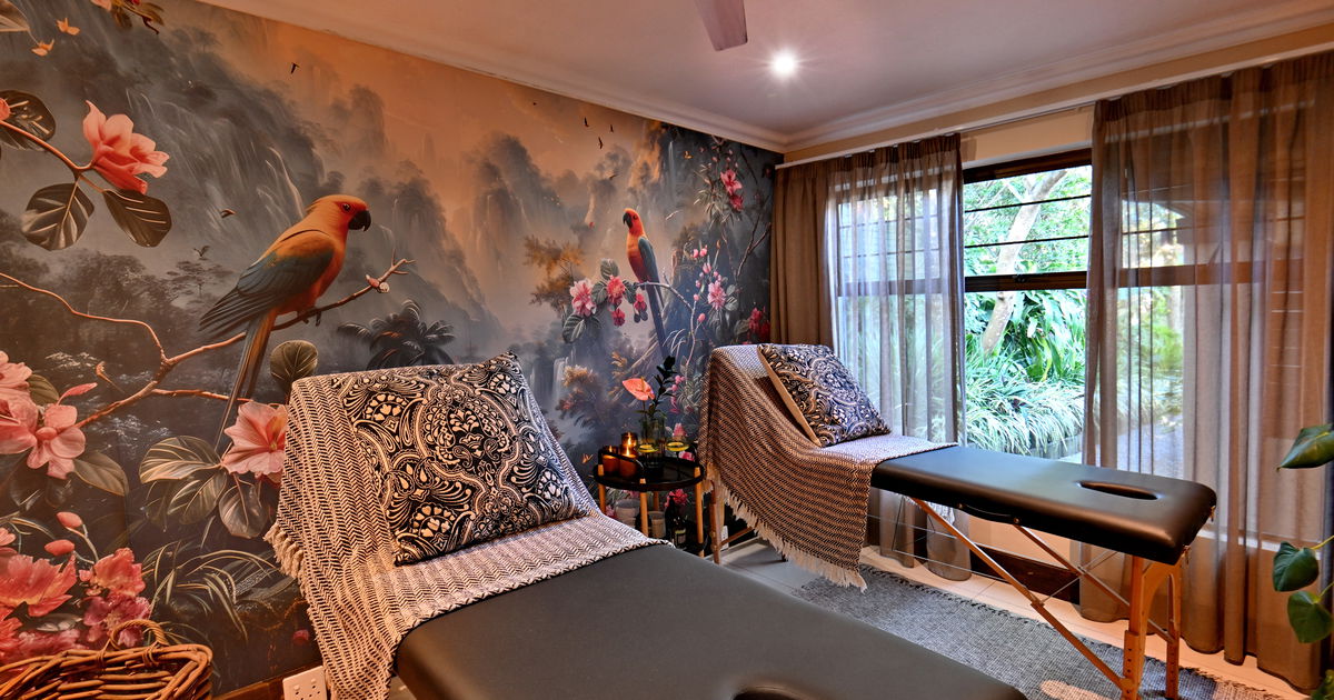 Azure Room | Spa at La Perle